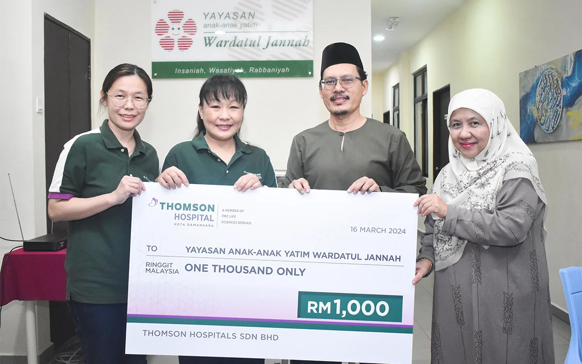 Donation to Yayasan Anak-anak Yatim Wardatul Jannah @ Kota Damansara ...